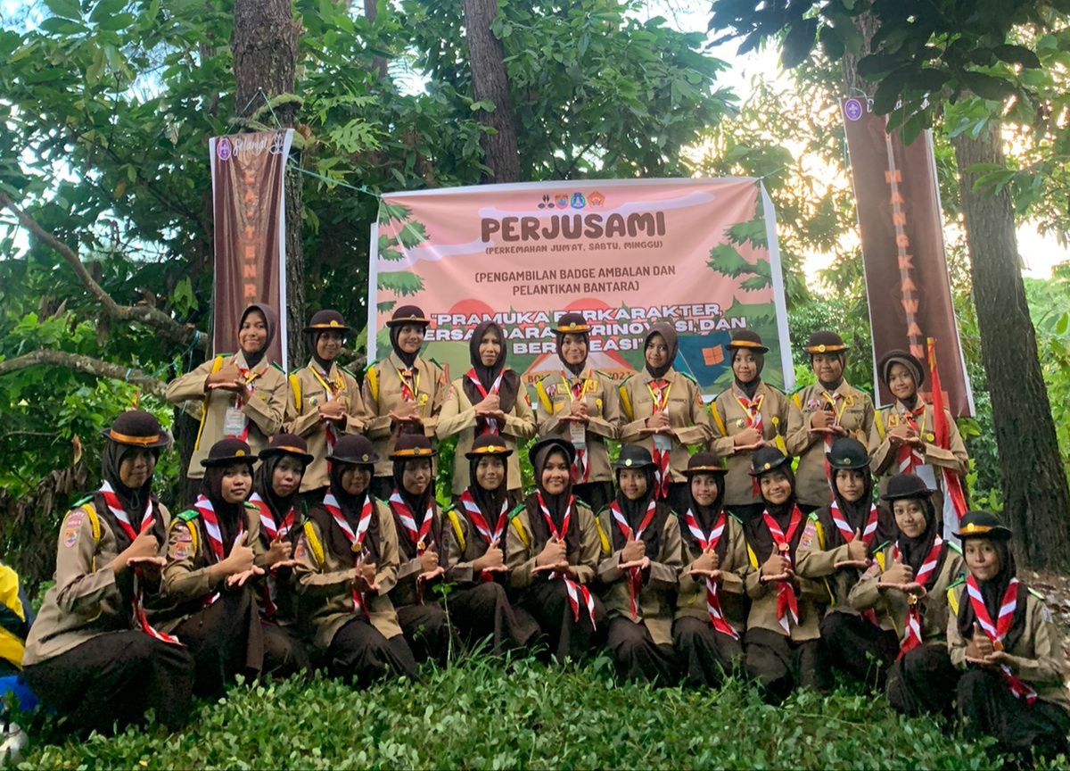 Pramuka Ambalan SMAN 3 Bone Lakukan Tanam Pohon Saat Perjusami - Dunia ...