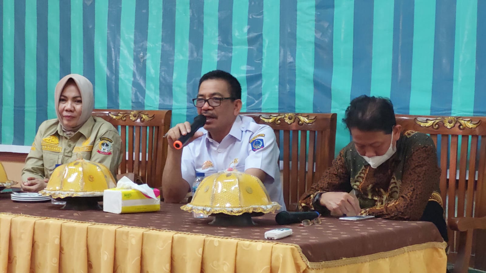 Sekretaris Disdik Sulsel Bekali Guru-Guru SMKN 3 Parepare Tentang SMK Pusat Keunggulan - Dunia ...