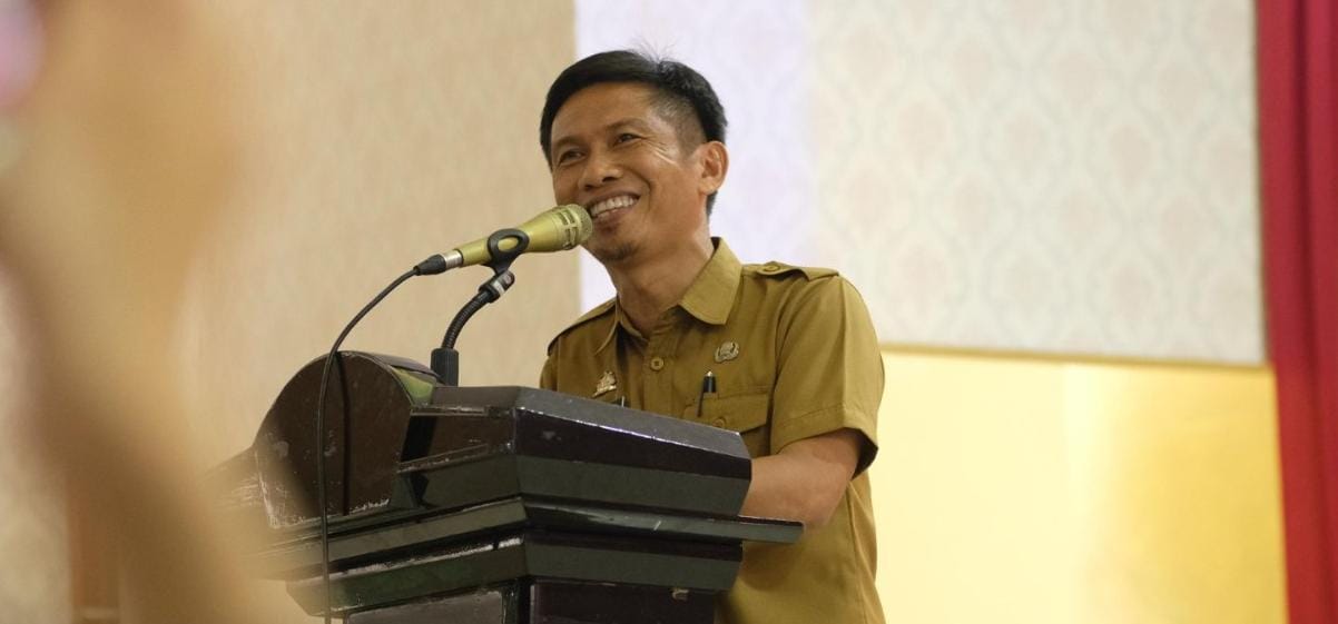 Kepsek Wahid Hidayat, S.Pd, M.Pd : Sembilan Alumni 2024 SMAN 1 Bantaeng Lulus Kuliah di Unismuh ...